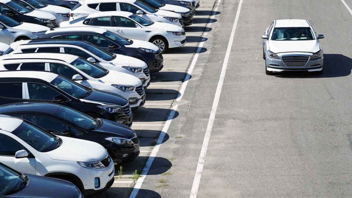 Top 5 Most Popular Imported Used Cars in Pakistan 2024